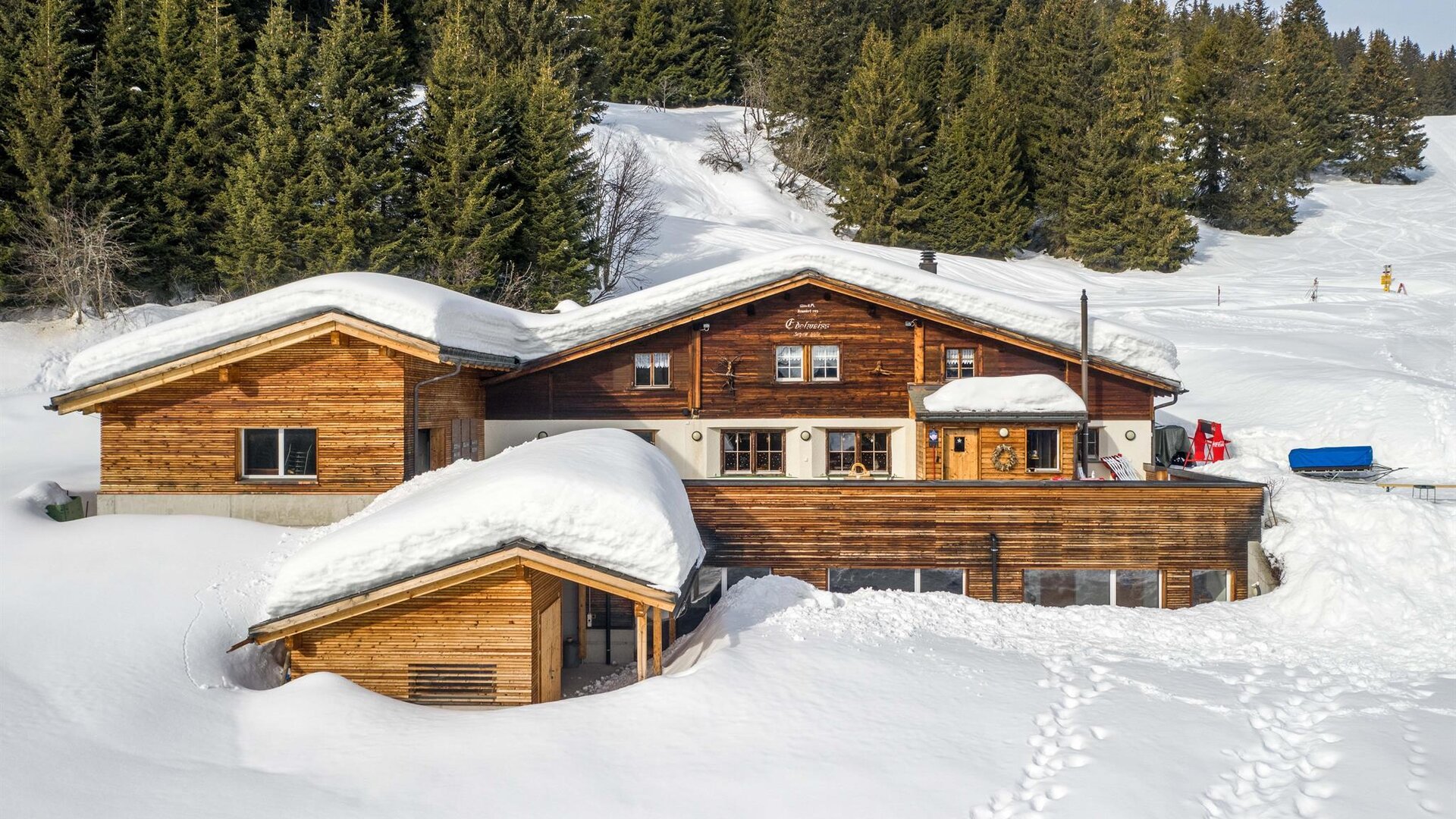 Edelweiss Hut – Self-service hut shop